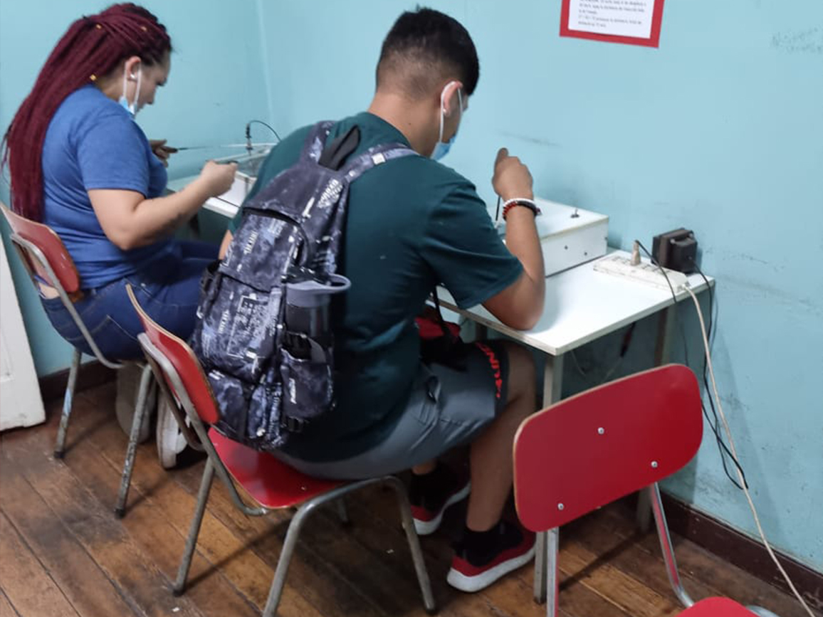 Escuela de Conductores Móvilcar | La Escuela de Chile